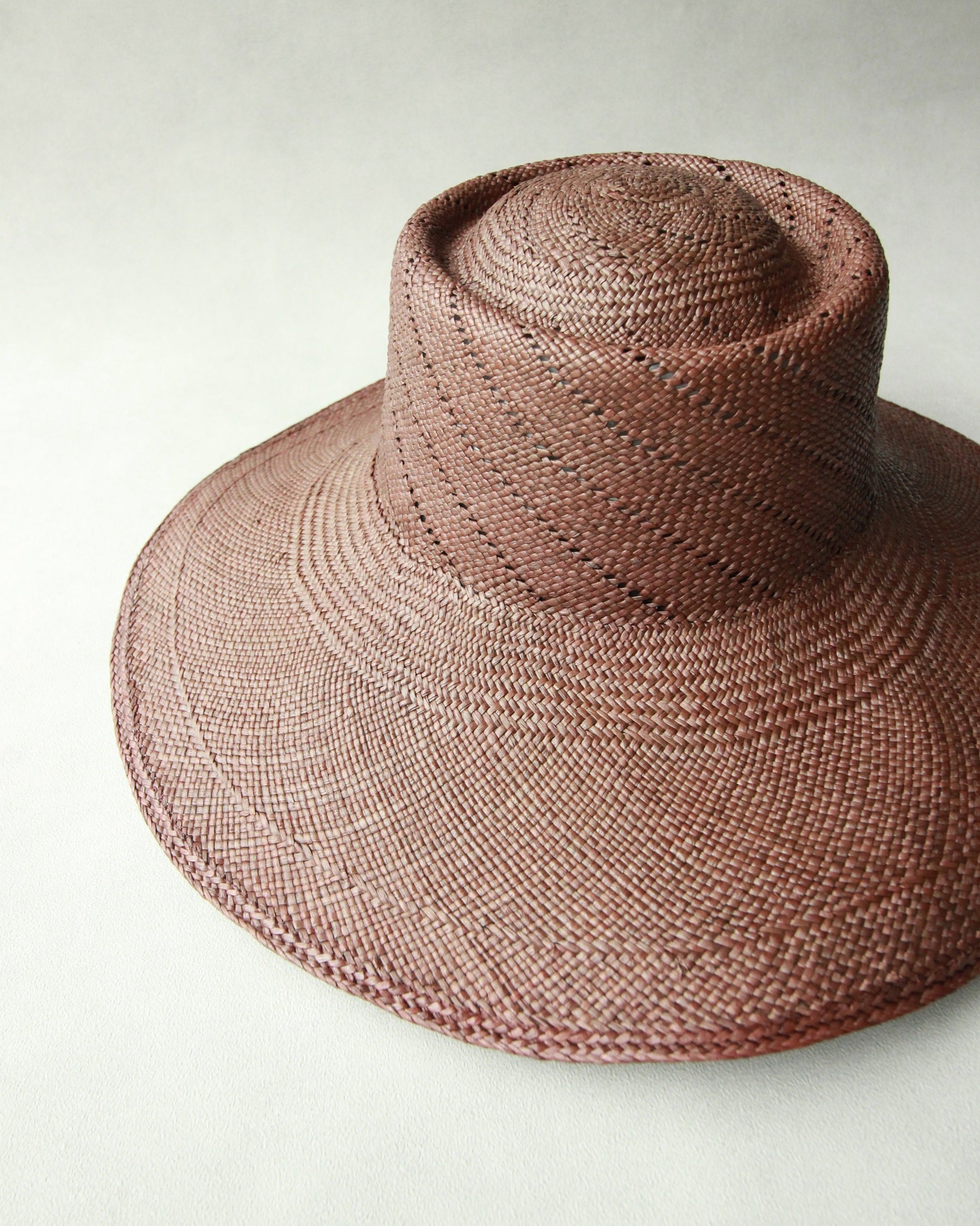 NW 10-25 / Laurel Hat – Nine Tailor